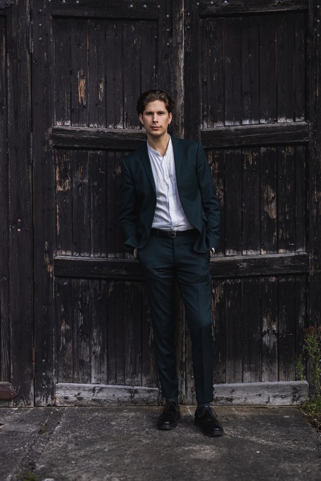 BIOGRAPHY :: Sebastianduran-com